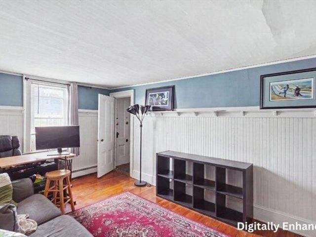 house with 5 bedroom, Waltham MA ES105156666