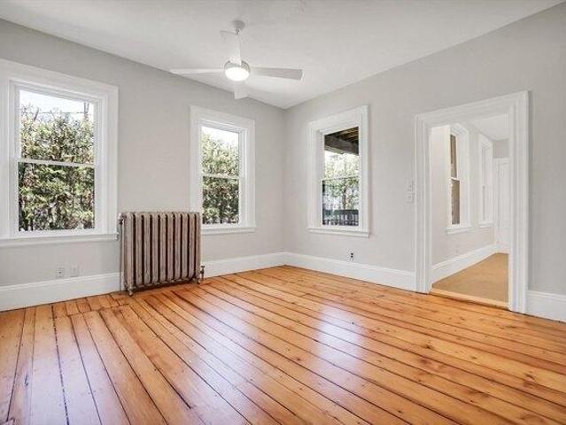 house with 5 bedroom, Waltham MA ES103889703