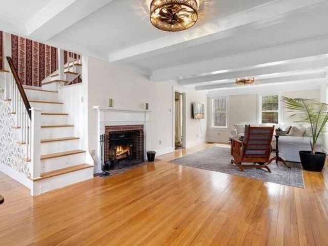 house with 5 bedroom, Waldoboro ME DS102157929