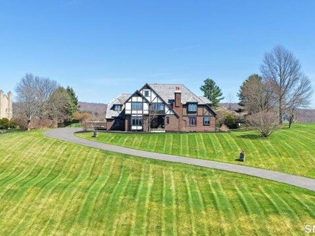 house with 5 bedroom, Wallingford CT DLS101630516