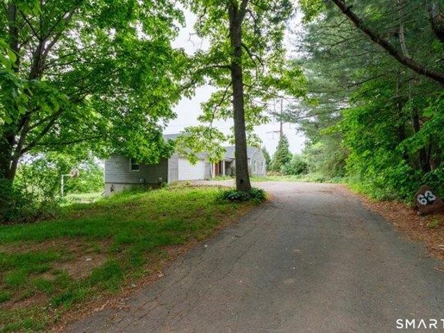 house with 5 bedroom, Wallingford CT ES104441333
