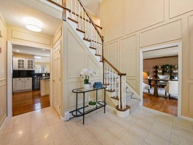 house with 5 bedroom, Walpole MA ES104851488