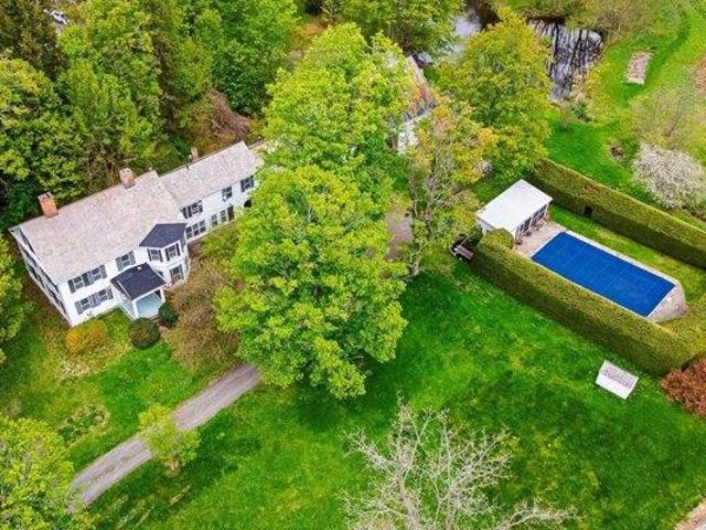 house with 5 bedroom, Walpole NH DLS102214857