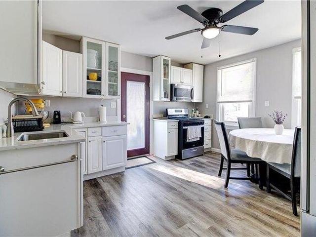 house with 5 bedroom, Warwick RI DLS101628664