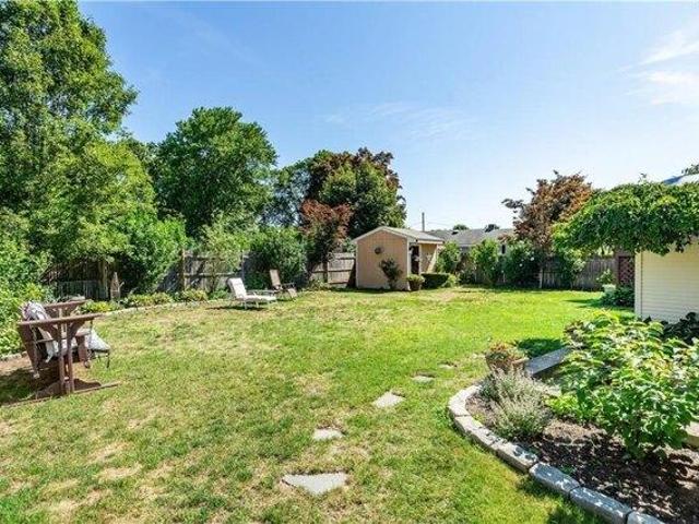 house with 5 bedroom, Warwick RI ES104849009