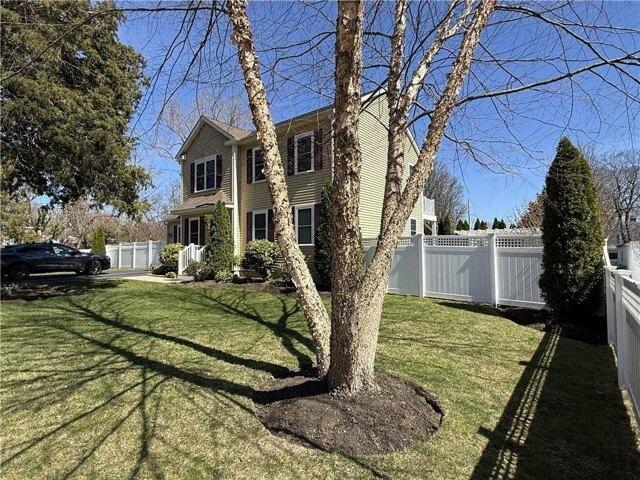 house with 5 bedroom, Warwick RI ES103019098