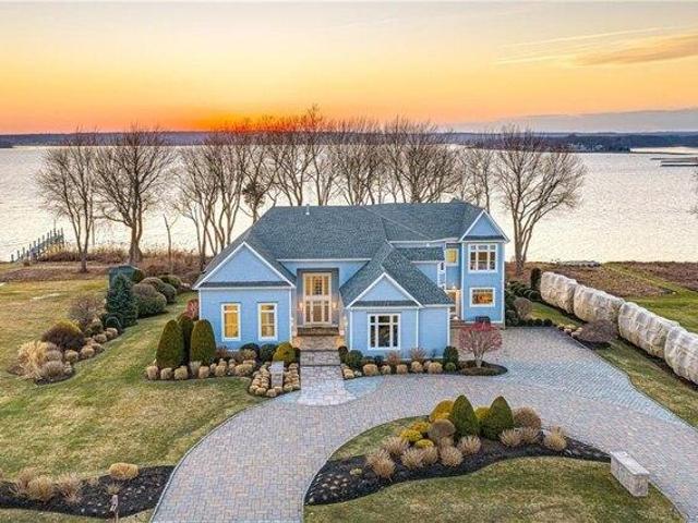 house with 5 bedroom, Warwick RI ES103885315