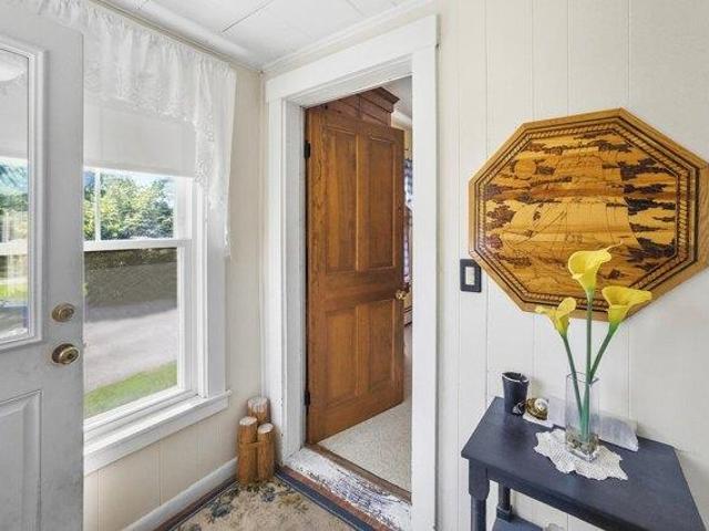 house with 5 bedroom, Warren ME ES104265502