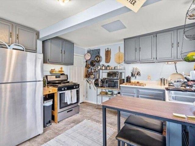house with 5 bedroom, Waterbury VT ES104352931
