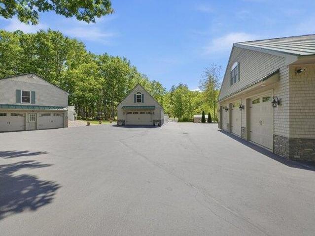 house with 5 bedroom, Waterboro ME ES104810519