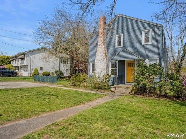 house with 5 bedroom, Waterford CT DS103186649