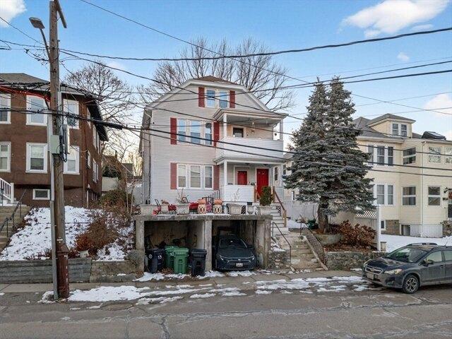 house with 5 bedroom, Watertown MA DLS102477657