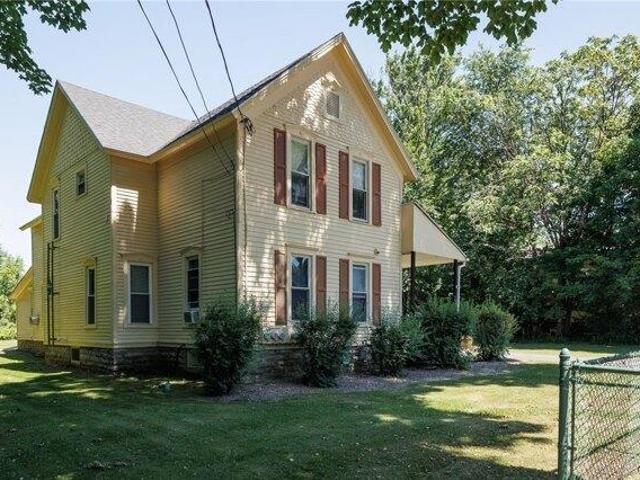 house with 5 bedroom, Watertown NY ES104904189