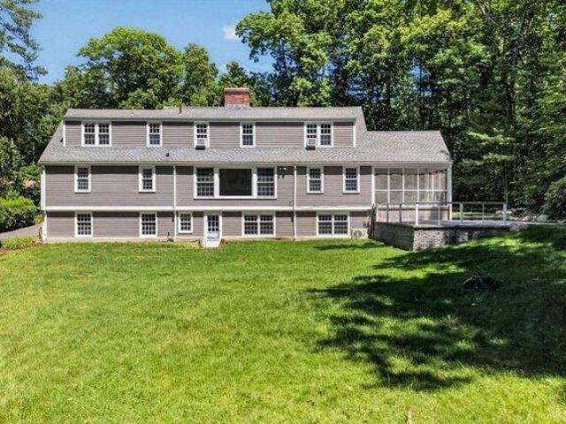 house with 5 bedroom, Wayland MA DS104152594