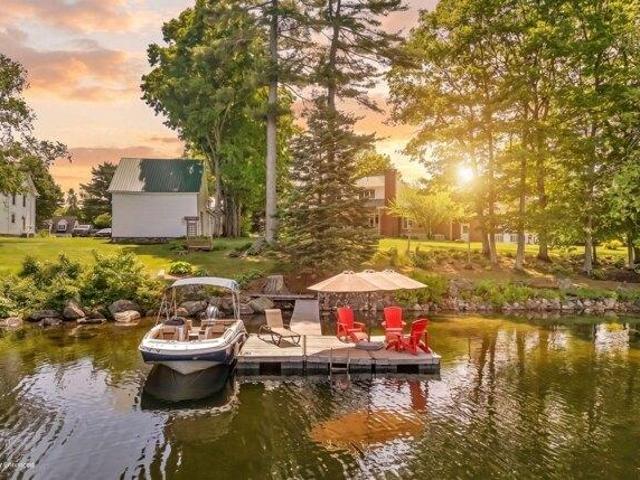 house with 5 bedroom, Wayne ME DS103444780