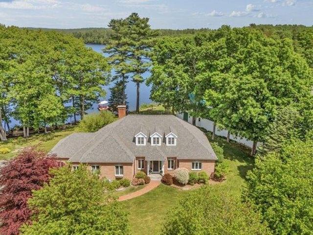 house with 5 bedroom, Wayne ME ES104238041
