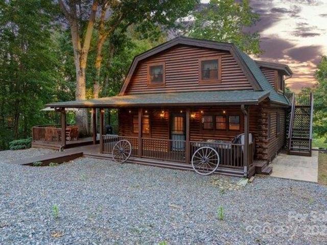 house with 5 bedroom, Weaverville NC DLS91737068