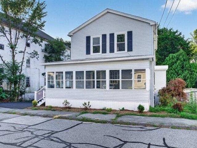 house with 5 bedroom, Webster MA ES105092859