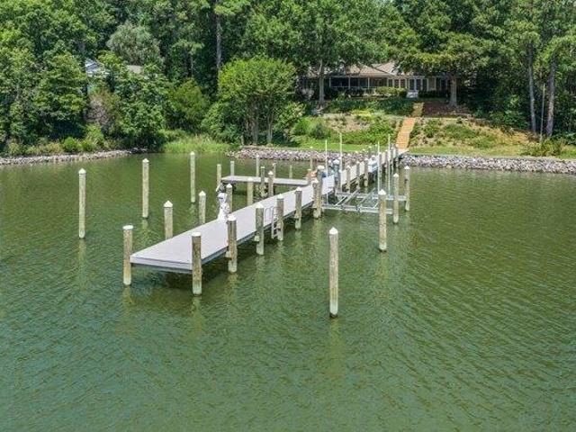 house with 5 bedroom, Weems VA ES104898878