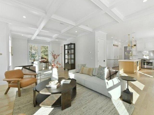house with 5 bedroom, Wellesley MA DLS102584059
