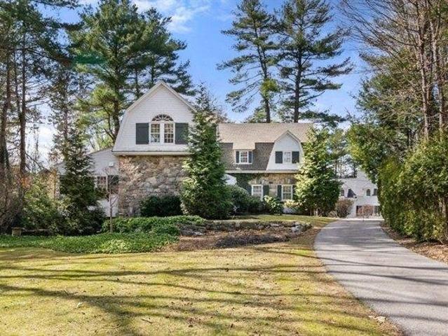 house with 5 bedroom, Wellesley MA DLS102586070