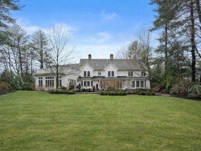 house with 5 bedroom, Wellesley MA DLS102668904