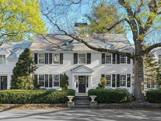 house with 5 bedroom, Wellesley MA DLS102669060