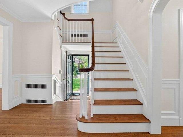 house with 5 bedroom, Wellesley MA DLS103017313