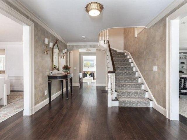 house with 5 bedroom, Wellesley MA ES103221620