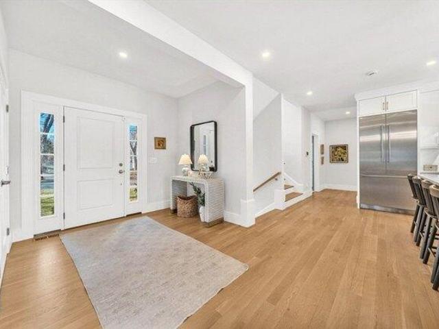 house with 5 bedroom, Wellesley MA ES103222104