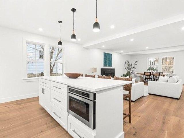 house with 5 bedroom, Wellesley MA ES103224496