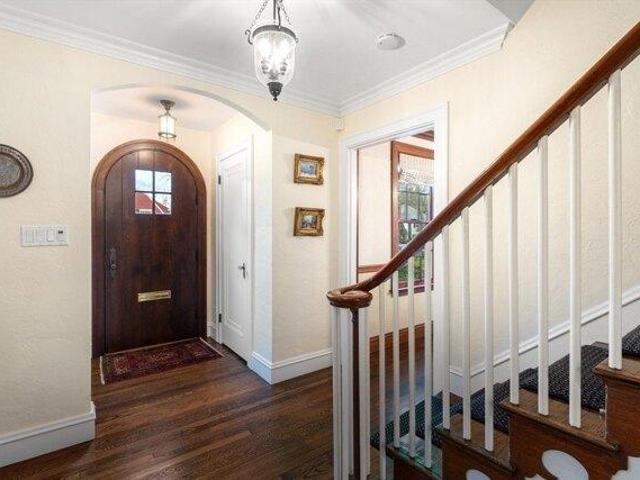 house with 5 bedroom, Wellesley MA ES103250848