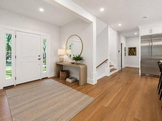 house with 5 bedroom, Wellesley MA ES104192794