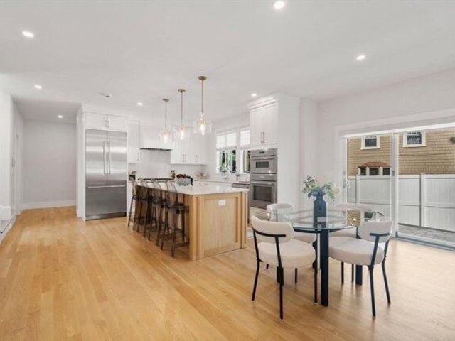 house with 5 bedroom, Wellesley MA ES105080778