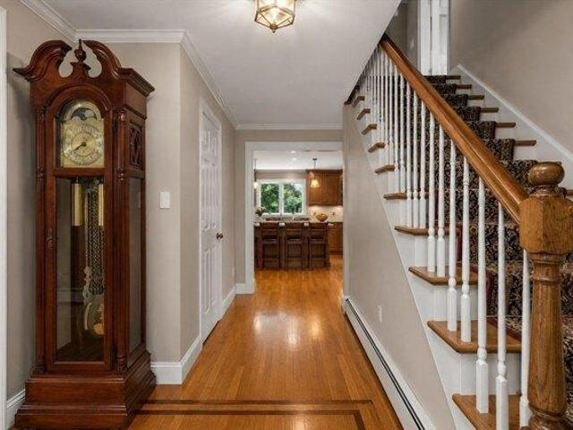 house with 5 bedroom, Wellesley MA ES105095828