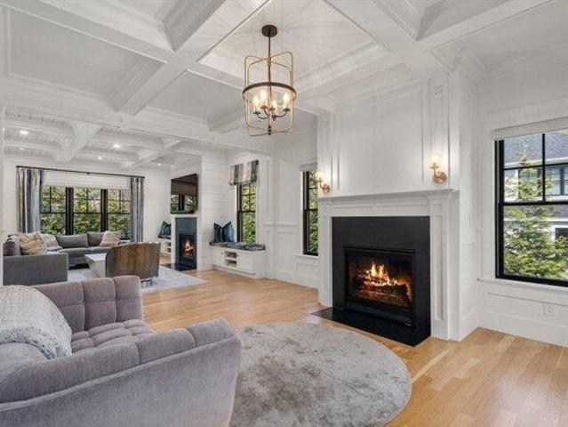 house with 5 bedroom, Wellesley MA ES105205971