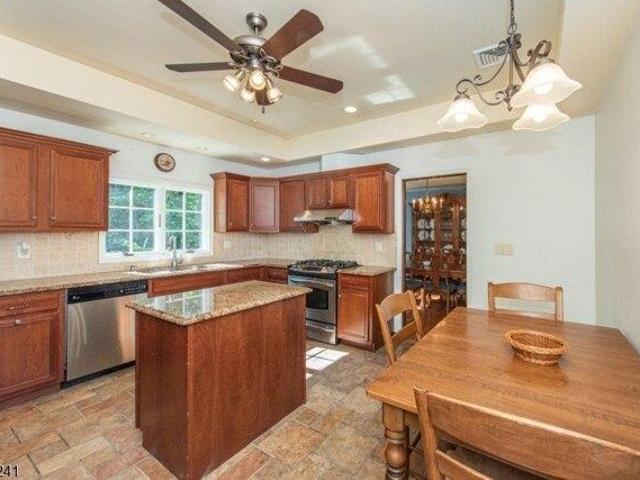 house with 5 bedroom, West Milford NJ DS103664738