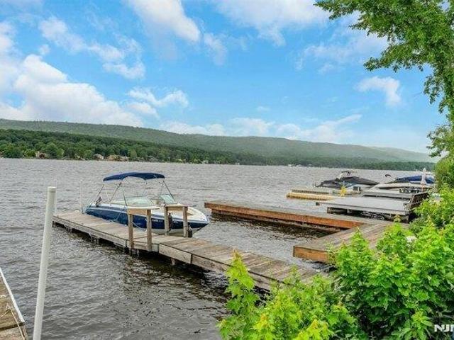 house with 5 bedroom, West Milford NJ ES104834162