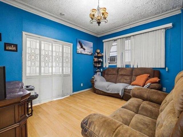 house with 5 bedroom, West New York NJ DS104375147