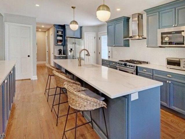 house with 5 bedroom, West Orange NJ DLS102312731