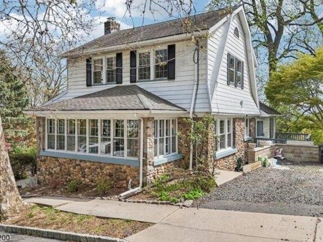 house with 5 bedroom, West Orange NJ DLS102312981