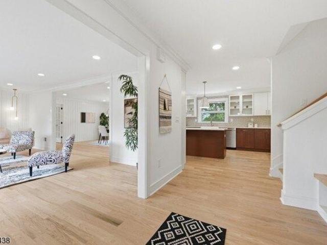 house with 5 bedroom, West Orange NJ DS102345733