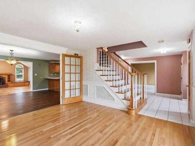 house with 5 bedroom, West Bridgewater MA ES104834139