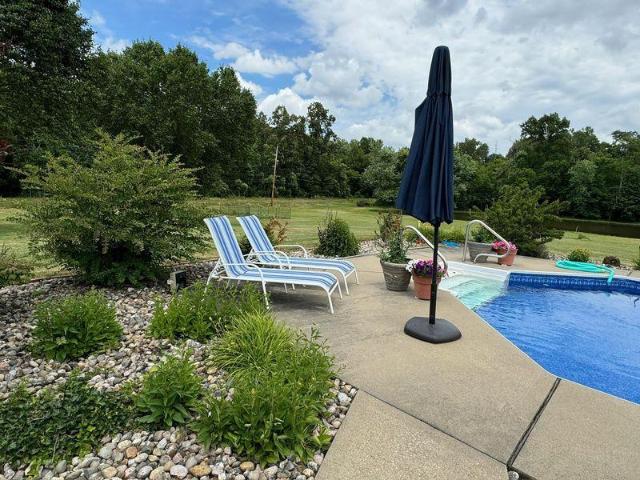 house with 5 bedroom, West Frankfort IL ES100973268