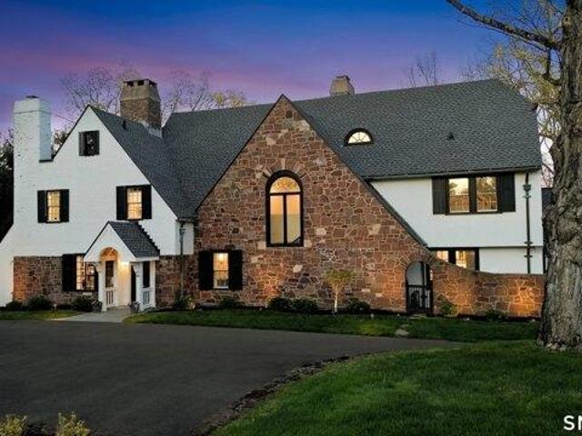 house with 5 bedroom, West Hartford CT DLS101999570