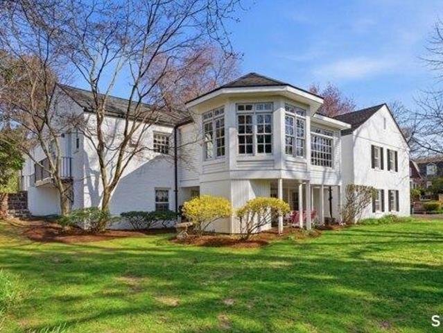 house with 5 bedroom, West Hartford CT DLS103071042
