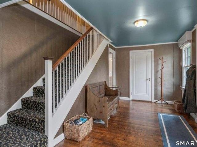 house with 5 bedroom, West Hartford CT DS104075804