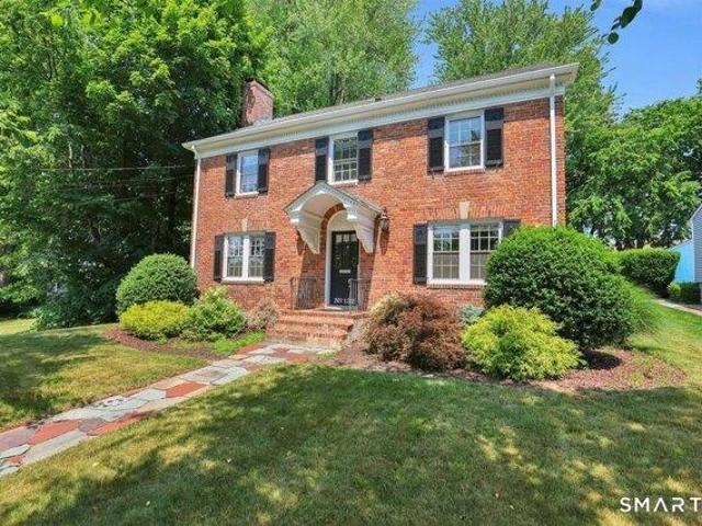 house with 5 bedroom, West Hartford CT DS104374140