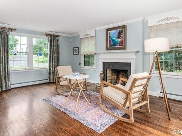house with 5 bedroom, West Hartford CT ES104719965