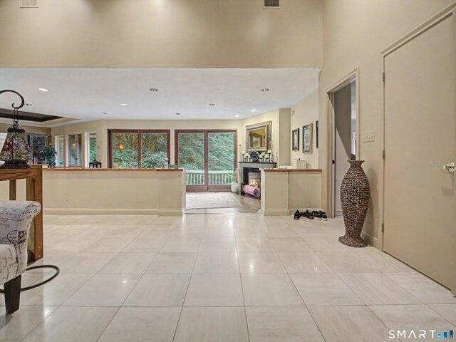 house with 5 bedroom, West Hartford CT ES104900711